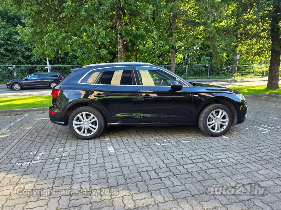 Black Audi Q5 2020 in Tallinn, with an engine capacity of 3.00 L and mileage of 107 thousand km for 27700 €, photo 6 on AUTOMOTO.COM.LV