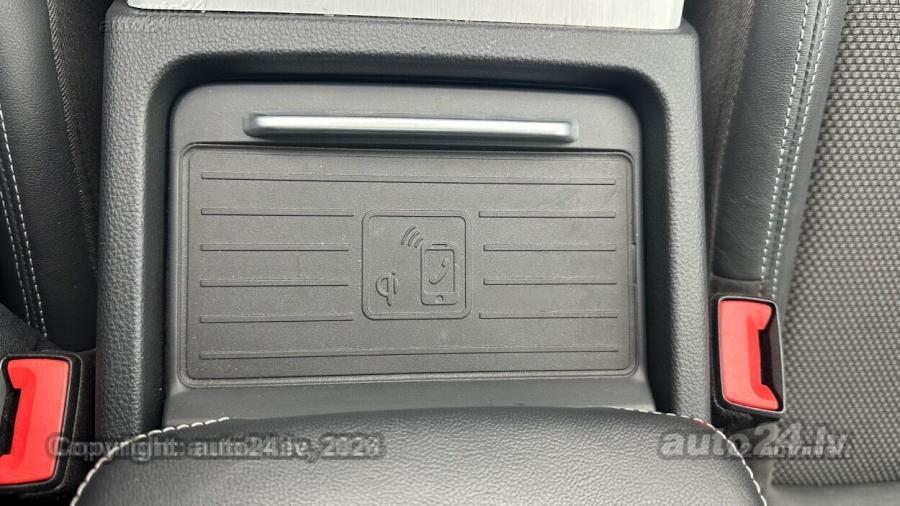 Black Audi Q5 2020 in Tallinn, with an engine capacity of 3.00 L and mileage of 107 thousand km for 27700 €, photo 17 on AUTOMOTO.COM.LV