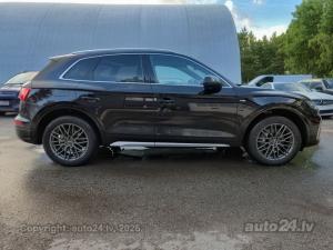 Melns Audi Q5 2021 Tallina, ar dzinēja tilpumu 0.00 L un nobraukumu 165 tūkst. km par 22900 €, foto 7 vietnē AUTOMOTO.COM.LV