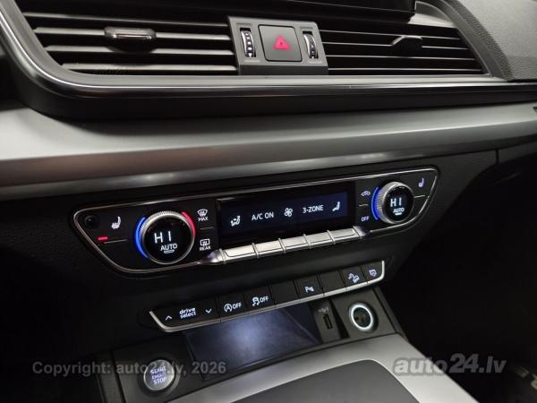 Melns Audi Q5 2022 Tallina, ar dzinēja tilpumu 2.00 L un nobraukumu 63 tūkst. km par 34900 €, foto 6 vietnē AUTOMOTO.COM.LV