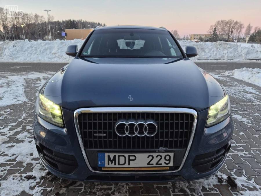 Blue Audi Q5 2009 in Vilnius, with an engine capacity of 2.00 L and mileage of 282 thousand km for 8600 €, photo 3 on AUTOMOTO.COM.LV