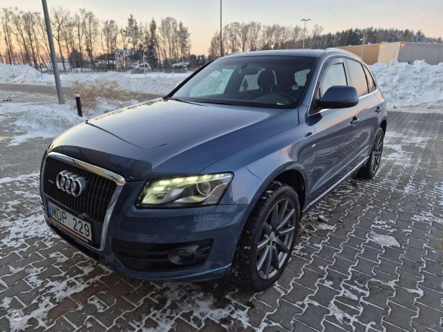 Blue Audi Q5 2009 in Vilnius, with an engine capacity of 2.00 L and mileage of 282 thousand km for 8600 €, photo 1 on AUTOMOTO.COM.LV