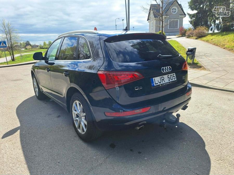 Blue Audi Q5 2009 in Telschi, with an engine capacity of 3.20 L and mileage of 266 thousand km for 7590 €, photo 5 on AUTOMOTO.COM.LV