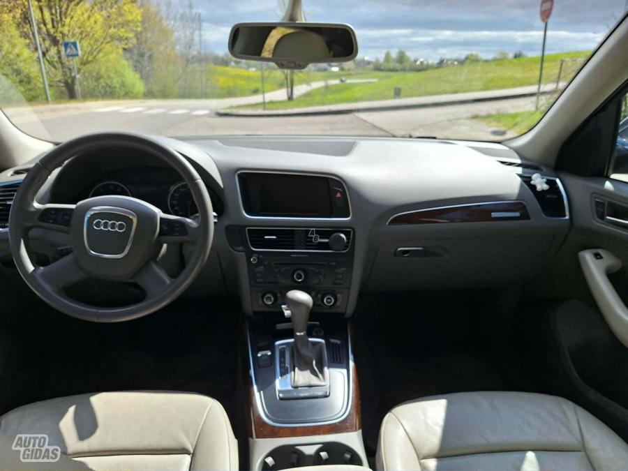 Blue Audi Q5 2009 in Telschi, with an engine capacity of 3.20 L and mileage of 266 thousand km for 7590 €, photo 10 on AUTOMOTO.COM.LV