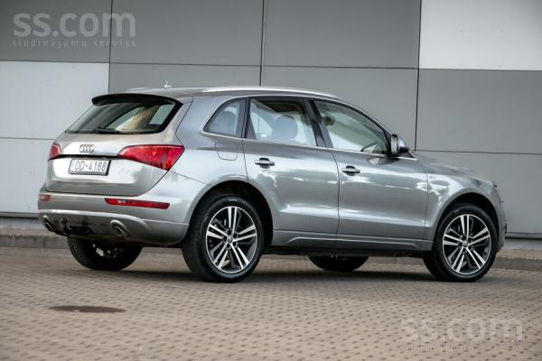 Zils Audi Q5 2009 Jelgava, ar dzinēja tilpumu 3.00 L un nobraukumu 268 tūkst. km par 9990 €, foto 3 vietnē AUTOMOTO.COM.LV