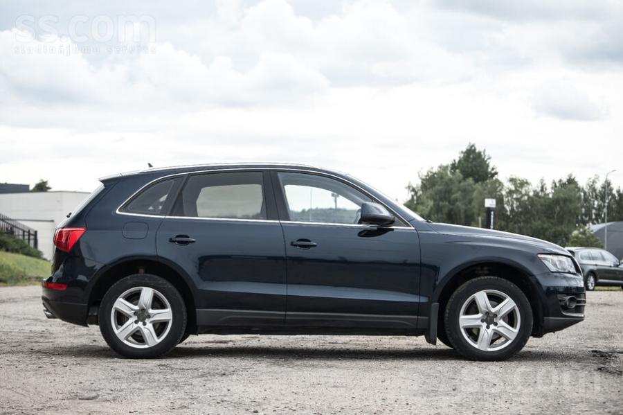 Zils Audi Q5 2009 Tukums, ar dzinēja tilpumu 2.00 L un nobraukumu 0 tūkst. km par 6999 €, foto 10 vietnē AUTOMOTO.COM.LV