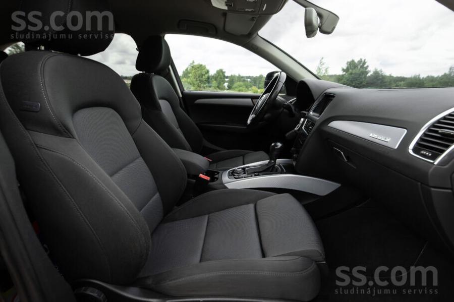 Zils Audi Q5 2009 Tukums, ar dzinēja tilpumu 2.00 L un nobraukumu 0 tūkst. km par 6999 €, foto 19 vietnē AUTOMOTO.COM.LV