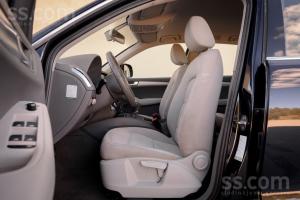 Blue Audi Q5 2009 in Talsi, with an engine capacity of 2.00 L and mileage of 0 thousand km for 8950 €, photo 10 on AUTOMOTO.COM.LV