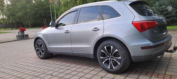 Blue Audi Q5 2009 in Klaipeda, with an engine capacity of 1.97 L and mileage of 269 thousand km for 7200 €, photo 10 on AUTOMOTO.COM.LV