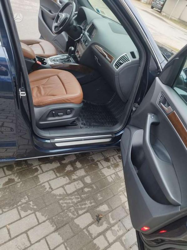 Blue Audi Q5 2010 in Kaunas, with an engine capacity of 3.20 L and mileage of 202 thousand km for 8200 €, photo 11 on AUTOMOTO.COM.LV