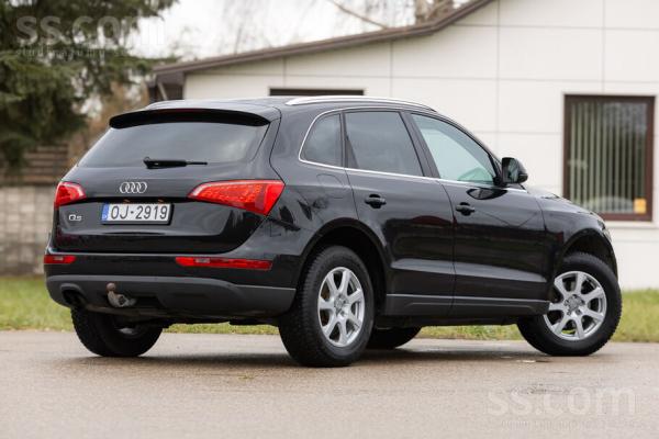 Zils Audi Q5 2010 Jelgava, ar dzinēja tilpumu 2.00 L un nobraukumu 265 tūkst. km par 9500 €, foto 8 vietnē AUTOMOTO.COM.LV