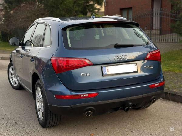 Blue Audi Q5 2010 in Klaipeda, with an engine capacity of 2.97 L and mileage of 297 thousand km for 8550 €, photo 10 on AUTOMOTO.COM.LV