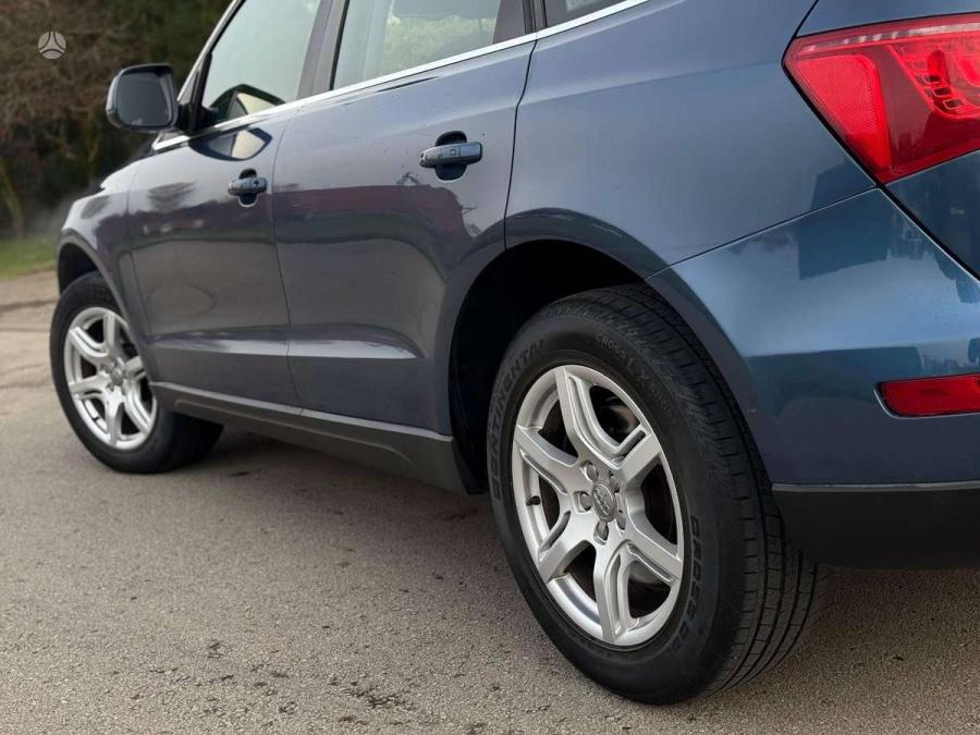 Blue Audi Q5 2010 in Klaipeda, with an engine capacity of 2.97 L and mileage of 297 thousand km for 8550 €, photo 11 on AUTOMOTO.COM.LV