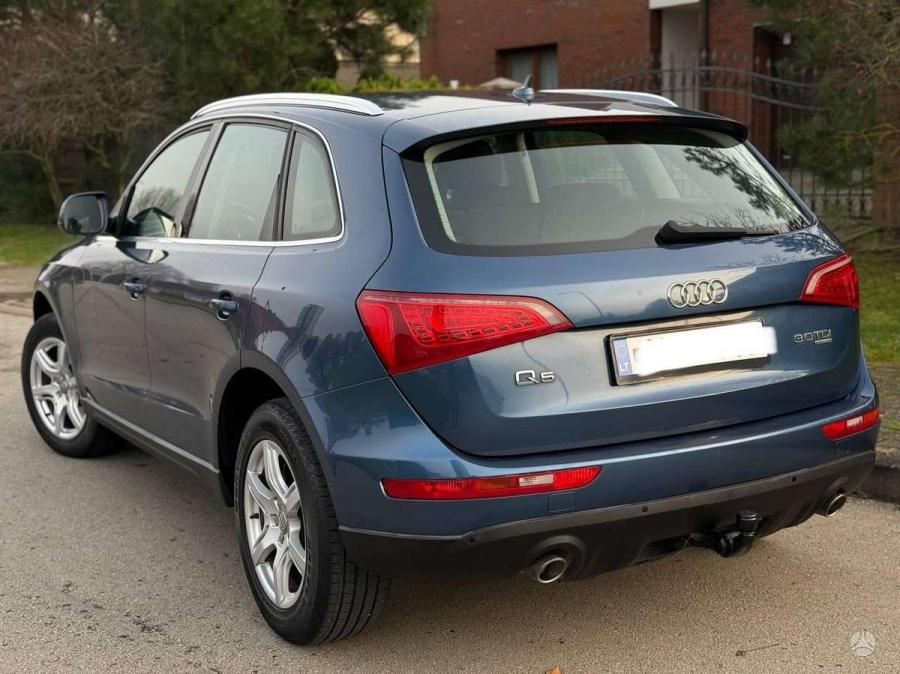 Zils Audi Q5 2010 Klaipėda, ar dzinēja tilpumu 2.97 L un nobraukumu 297 tūkst. km par 8400 €, foto 8 vietnē AUTOMOTO.COM.LV