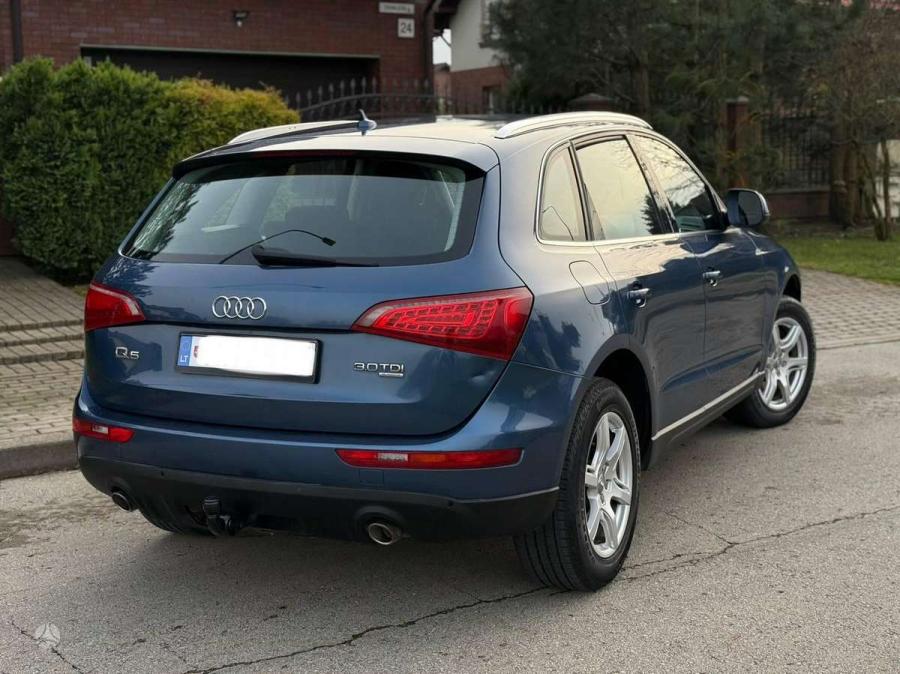 Zils Audi Q5 2010 Klaipėda, ar dzinēja tilpumu 2.97 L un nobraukumu 297 tūkst. km par 8400 €, foto 9 vietnē AUTOMOTO.COM.LV