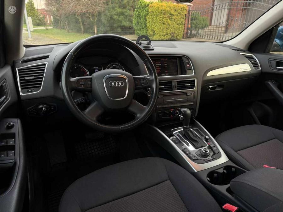 Zils Audi Q5 2010 Klaipėda, ar dzinēja tilpumu 2.97 L un nobraukumu 297 tūkst. km par 8400 €, foto 14 vietnē AUTOMOTO.COM.LV