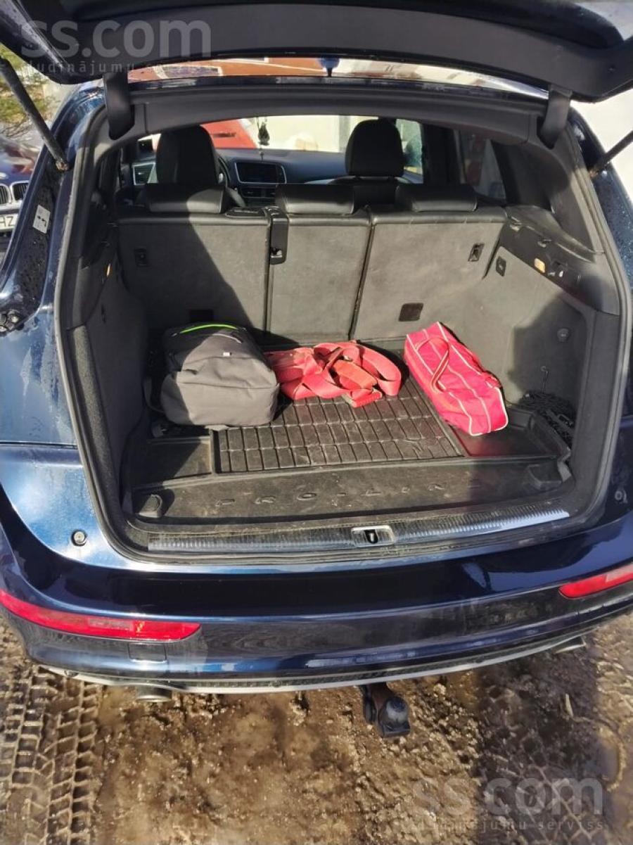 Blue Audi Q5 2010 in Valmiera, with an engine capacity of 3.00 L and mileage of 346 thousand km for 10500 €, photo 8 on AUTOMOTO.COM.LV