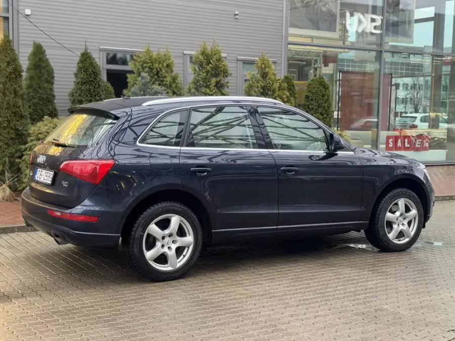Blue Audi Q5 2010 in Riga, with an engine capacity of 2.00 L and mileage of 154 thousand km for 11650 €, photo 3 on AUTOMOTO.COM.LV