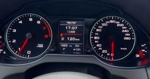 Blue Audi Q5 2010 in Riga, with an engine capacity of 2.00 L and mileage of 154 thousand km for 11650 €, photo 29 on AUTOMOTO.COM.LV