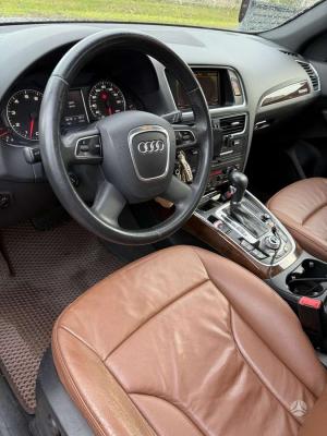 Blue Audi Q5 2010 in Kaunas, with an engine capacity of 3.20 L and mileage of 281 thousand km for 6300 €, photo 12 on AUTOMOTO.COM.LV