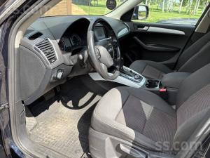 Blue Audi Q5 2010 in Jelgava, with an engine capacity of 2.00 L and mileage of 223 thousand km for 6999 €, photo 5 on AUTOMOTO.COM.LV