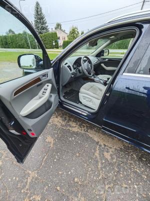 Zils Audi Q5 2010 Rīga, ar dzinēja tilpumu 2.00 L un nobraukumu 219 tūkst. km par 7400 €, foto 6 vietnē AUTOMOTO.COM.LV