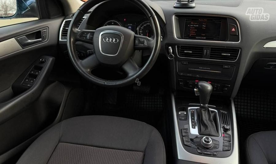 Blue Audi Q5 2010 in Klaipeda, with an engine capacity of 3.00 L and mileage of 294 thousand km for 6950 €, photo 9 on AUTOMOTO.COM.LV