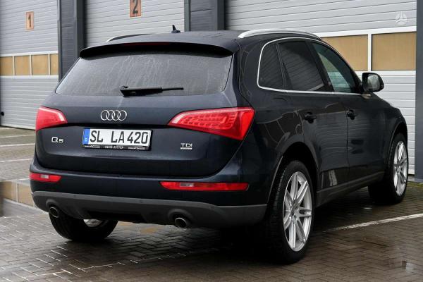 Blue Audi Q5 2011 in Kretinga, with an engine capacity of 2.97 L and mileage of 229 thousand km for 10850 €, photo 8 on AUTOMOTO.COM.LV