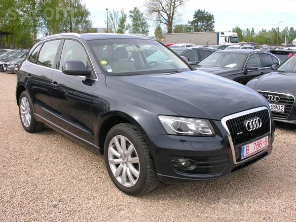 Blue Audi Q5 2011 in Riga, with an engine capacity of 3.00 L and mileage of 216 thousand km for 10950 €, photo 2 on AUTOMOTO.COM.LV