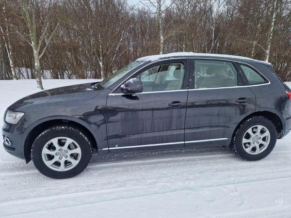 Blue Audi Q5 2012 in Kelme, with an engine capacity of 2.97 L and mileage of 212 thousand km for 11500 €, photo 4 on AUTOMOTO.COM.LV