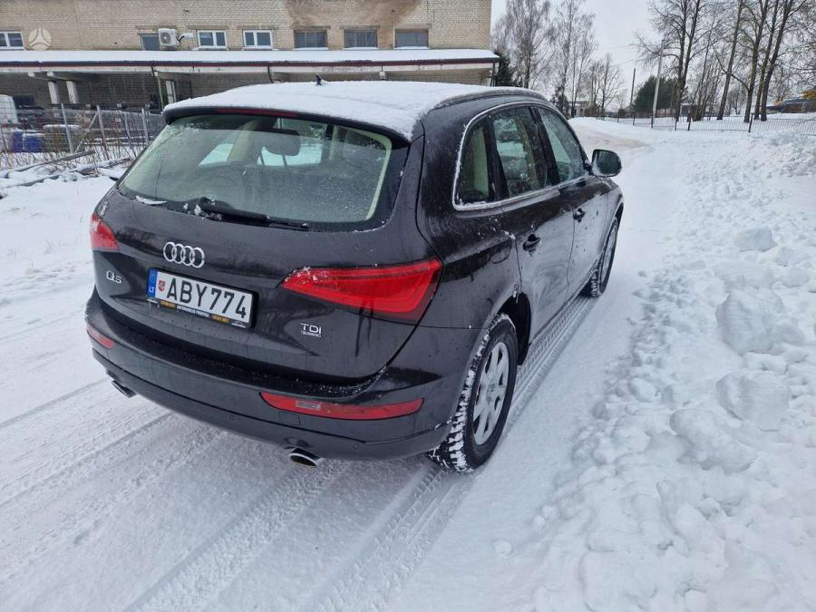 Blue Audi Q5 2012 in Kelme, with an engine capacity of 2.97 L and mileage of 212 thousand km for 11500 €, photo 5 on AUTOMOTO.COM.LV