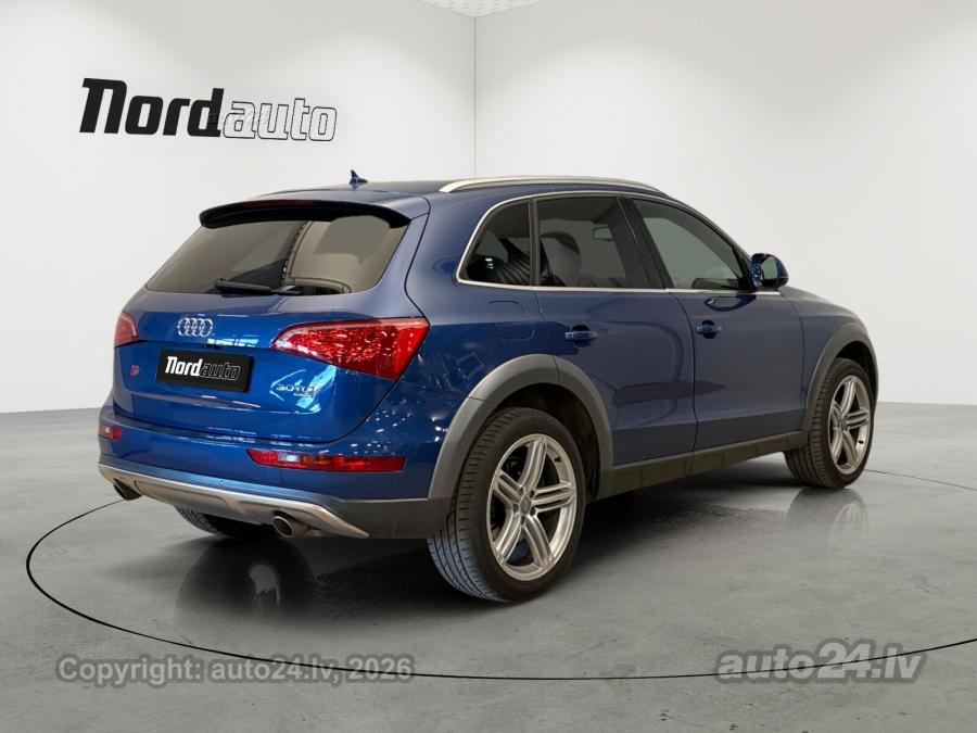 Zils Audi Q5 2012 Tallina, ar dzinēja tilpumu 3.00 L un nobraukumu 169 tūkst. km par 16900 €, foto 3 vietnē AUTOMOTO.COM.LV