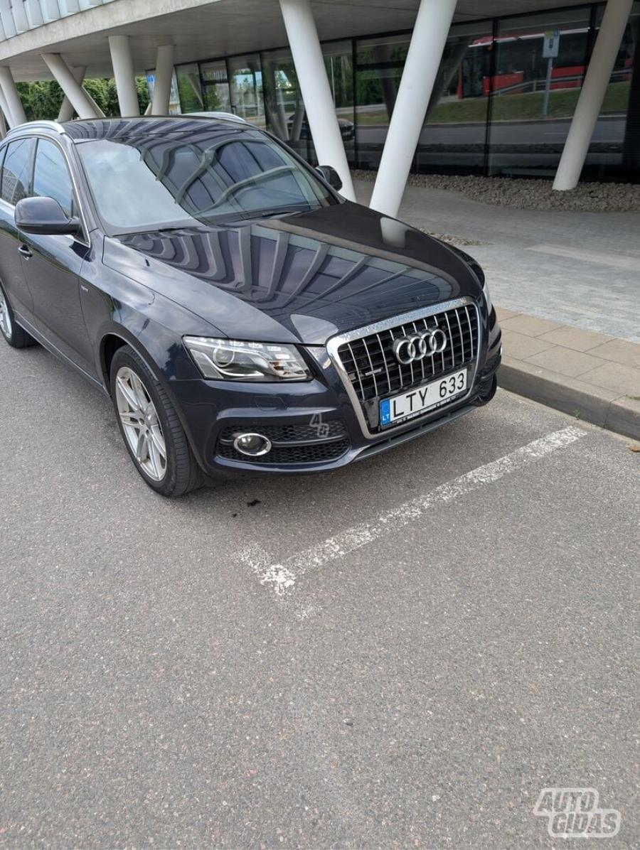 Zils Audi Q5 2012 Viļņa, ar dzinēja tilpumu 2.00 L un nobraukumu 323 tūkst. km par 9000 €, foto 1 vietnē AUTOMOTO.COM.LV