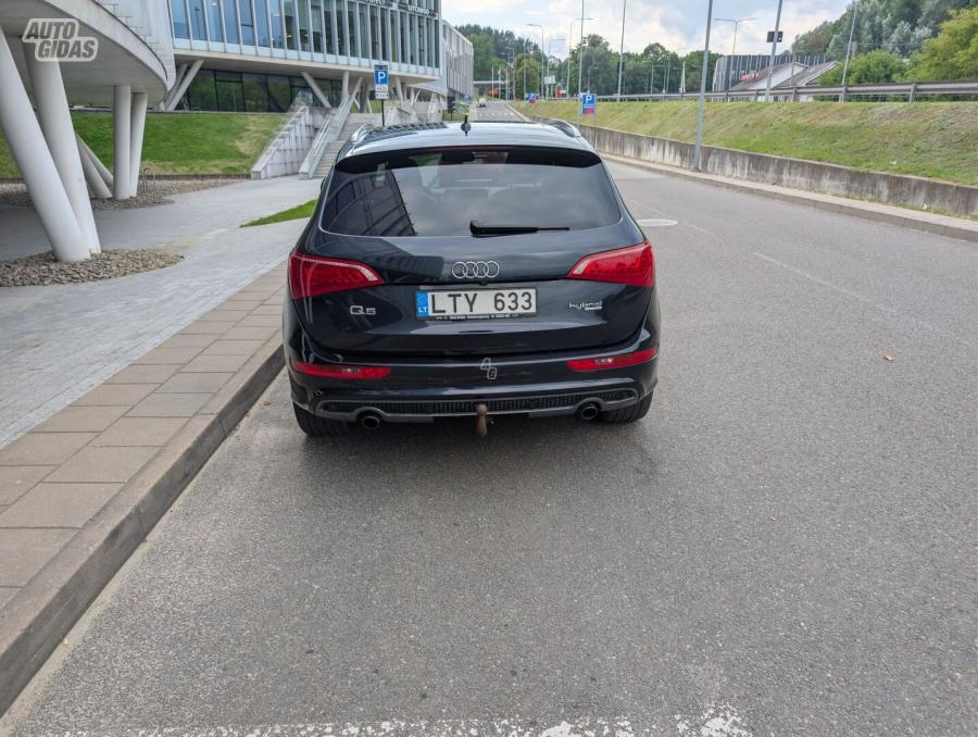 Zils Audi Q5 2012 Viļņa, ar dzinēja tilpumu 2.00 L un nobraukumu 323 tūkst. km par 9000 €, foto 5 vietnē AUTOMOTO.COM.LV