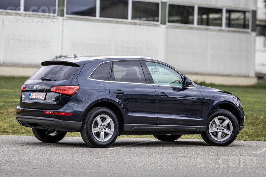 Blue Audi Q5 2013 in Tukums, with an engine capacity of 2.00 L and mileage of 185 thousand km for 13500 €, photo 12 on AUTOMOTO.COM.LV