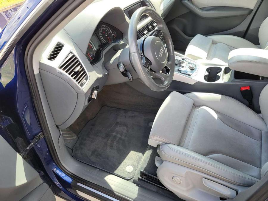 Blue Audi Q5 2013 in Vilnius, with an engine capacity of 2.97 L and mileage of 290 thousand km for 11500 €, photo 8 on AUTOMOTO.COM.LV