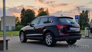 Zils Audi Q5 2013 Jelgava, ar dzinēja tilpumu 2.00 L un nobraukumu 278 tūkst. km par 9450 €, foto 12 vietnē AUTOMOTO.COM.LV