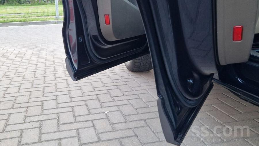 Zils Audi Q5 2013 Jelgava, ar dzinēja tilpumu 2.00 L un nobraukumu 278 tūkst. km par 9450 €, foto 28 vietnē AUTOMOTO.COM.LV