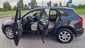 Zils Audi Q5 2013 Jelgava, ar dzinēja tilpumu 2.00 L un nobraukumu 278 tūkst. km par 9450 €, foto 29 vietnē AUTOMOTO.COM.LV