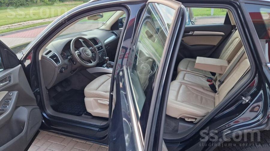 Zils Audi Q5 2013 Jelgava, ar dzinēja tilpumu 2.00 L un nobraukumu 278 tūkst. km par 9450 €, foto 30 vietnē AUTOMOTO.COM.LV
