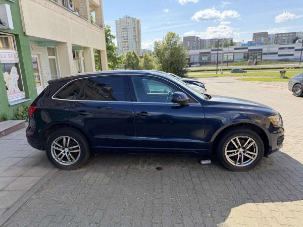 Синий Ауди Ку 5 2013 в Вильнюс, объемом двигателя 3.20 л и пробегом 240 тыс. км за 4350 €, фото 2 на AUTOMOTO.COM.LV