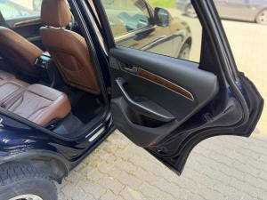 Blue Audi Q5 2013 in Vilnius, with an engine capacity of 3.20 L and mileage of 240 thousand km for 4350 €, photo 17 on AUTOMOTO.COM.LV