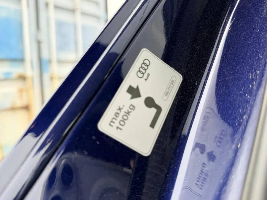 Blue Audi Q5 2014 in Riga, with an engine capacity of 3.00 L and mileage of 226 thousand km for 16995 €, photo 9 on AUTOMOTO.COM.LV