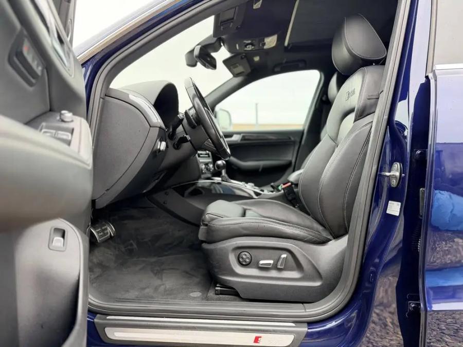 Blue Audi Q5 2014 in Riga, with an engine capacity of 3.00 L and mileage of 226 thousand km for 16995 €, photo 15 on AUTOMOTO.COM.LV