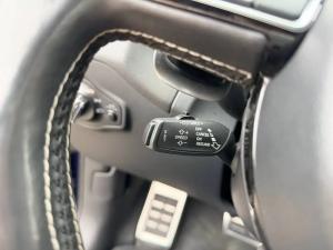 Blue Audi Q5 2014 in Riga, with an engine capacity of 3.00 L and mileage of 226 thousand km for 16995 €, photo 17 on AUTOMOTO.COM.LV