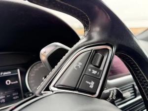 Blue Audi Q5 2014 in Riga, with an engine capacity of 3.00 L and mileage of 226 thousand km for 16995 €, photo 21 on AUTOMOTO.COM.LV