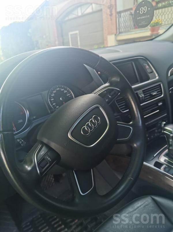 Zils Audi Q5 2014 Rīga, ar dzinēja tilpumu 2.00 L un nobraukumu 154 tūkst. km par 13500 €, foto 4 vietnē AUTOMOTO.COM.LV