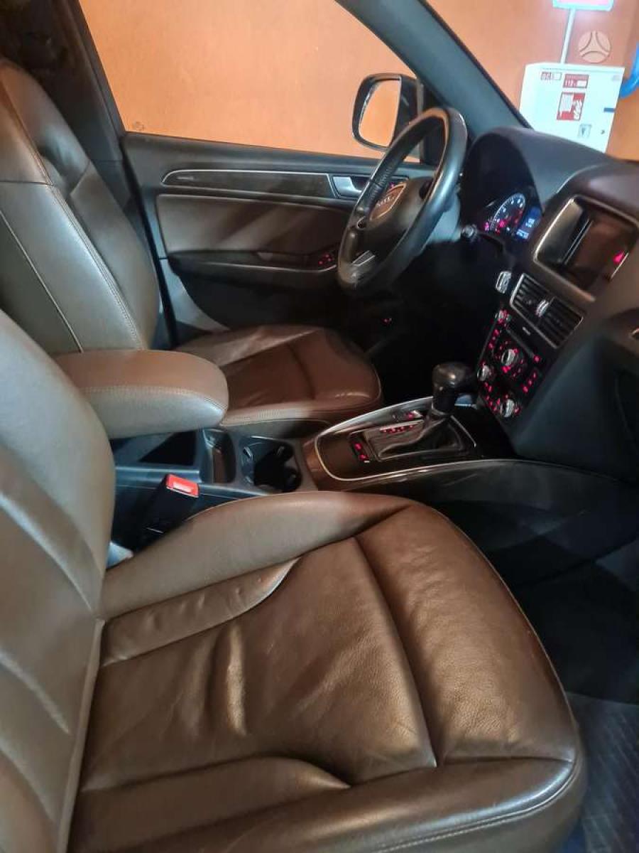 Zils Audi Q5 2014 Viļņa, ar dzinēja tilpumu 1.98 L un nobraukumu 244 tūkst. km par 8850 €, foto 13 vietnē AUTOMOTO.COM.LV
