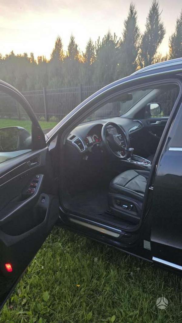 Zils Audi Q5 2014 Panevēža, ar dzinēja tilpumu 3.00 L un nobraukumu 306 tūkst. km par 9500 €, foto 8 vietnē AUTOMOTO.COM.LV