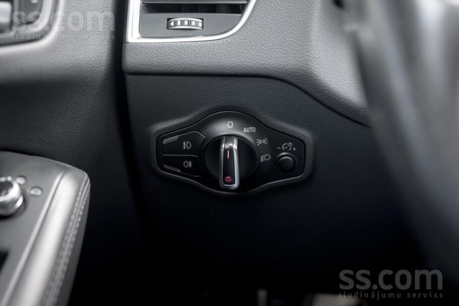 Zils Audi Q5 2014 Talsi, ar dzinēja tilpumu 3.00 L un nobraukumu 186 tūkst. km par 17500 €, foto 17 vietnē AUTOMOTO.COM.LV